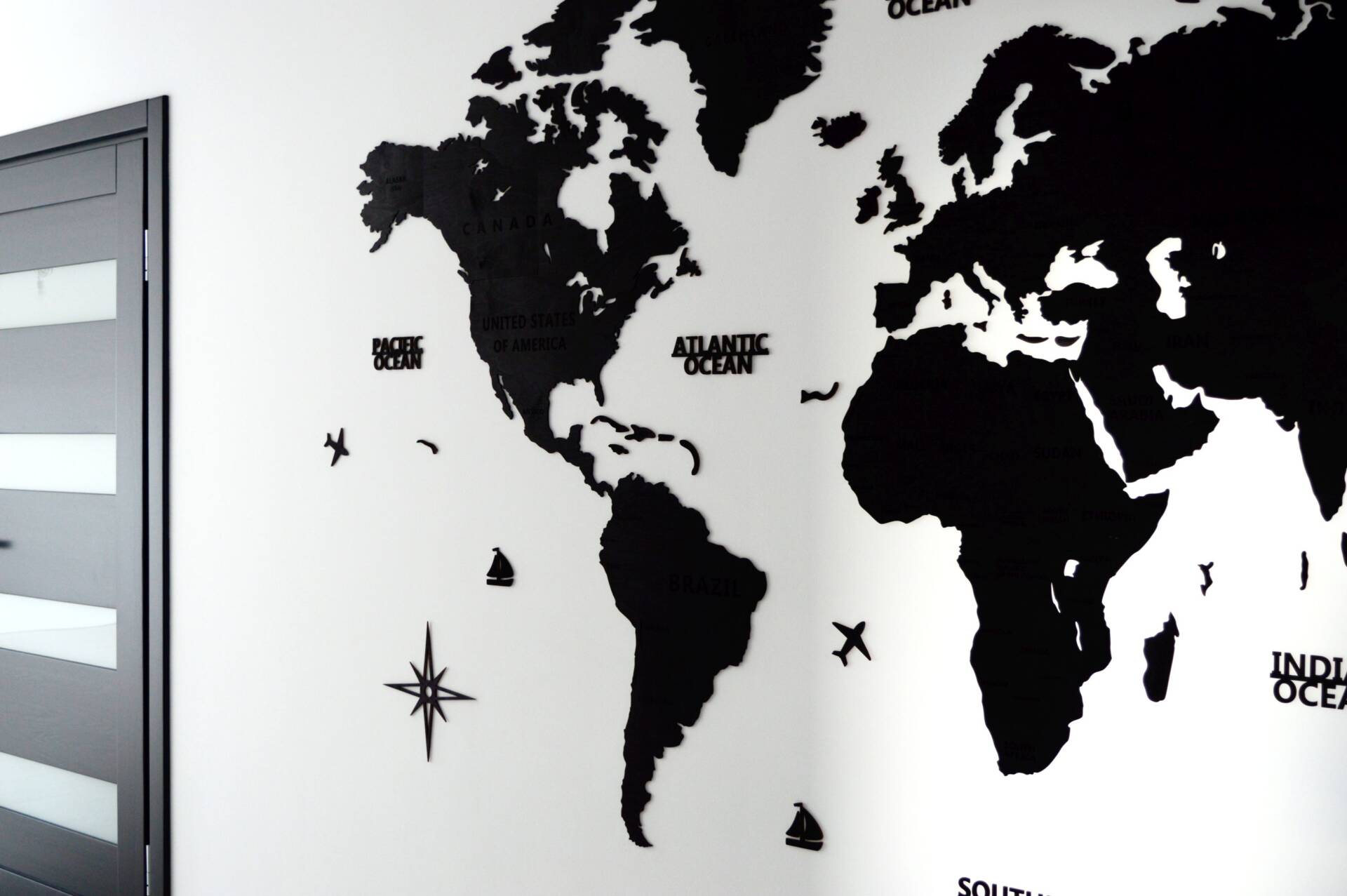 Mapa Świata na ścianę - Kreatywne DIY